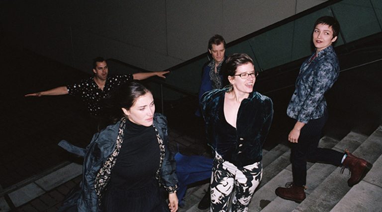 Bodega presentarán Endless Scroll en primavera - Muzikalia