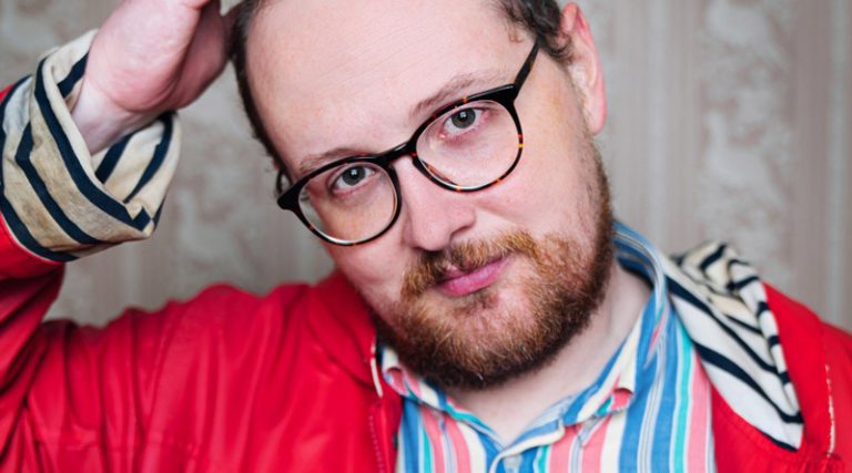 Dan Deacon publica “Become A Mountain”, adelanto de su próximo disco ...