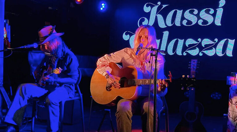 Kassi Valazza (Clamores) Madrid 23/11/23 - Muzikalia