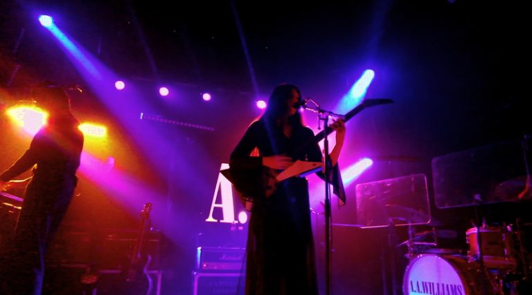 Top 15 de mujeres rockeras en nuestra escena - Muzikalia